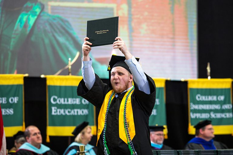 Arkansas Tech Announces 2018-19 Graduates - Arkansas Tech University