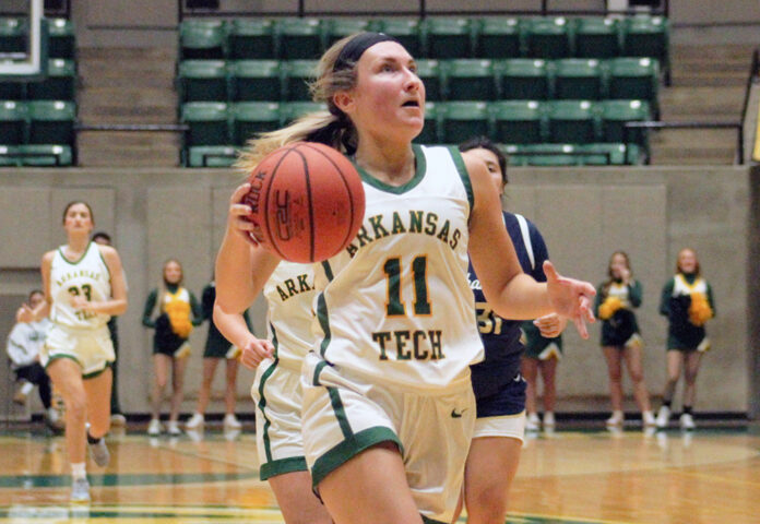 Tech Tidbits: Oglesby Shines Bright in Return to Line-Up - Arkansas ...