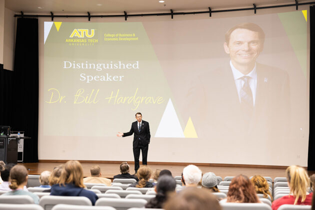 Hardgrave Reminds Students There's No Script for Life - Arkansas Tech ...