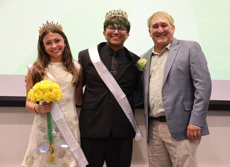 McCurnin, Perez Crowned ATU Homecoming Royalty - Arkansas Tech University